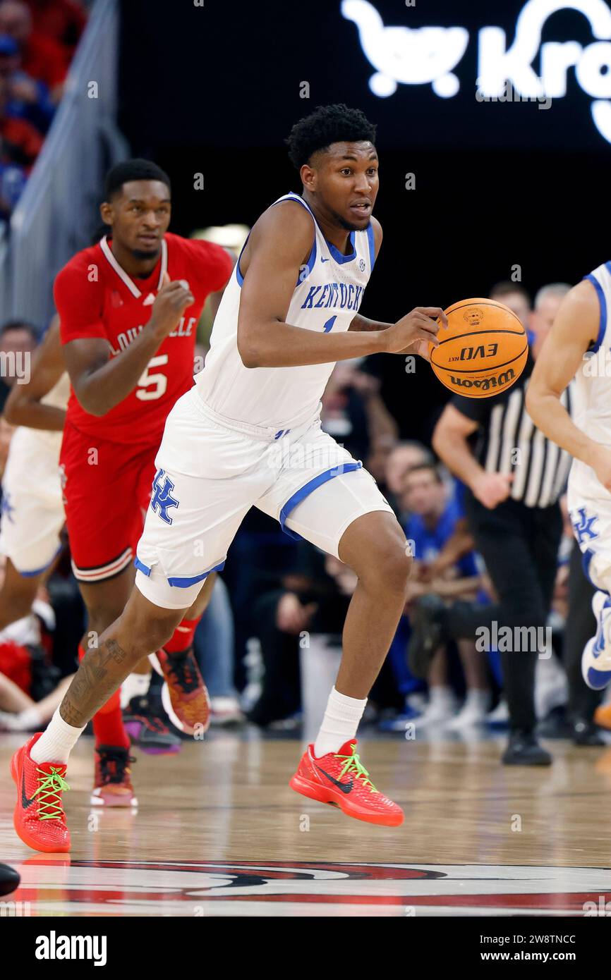 LOUISVILLE, KY - DECEMBER 21: Kentucky Wildcats guard Justin Edwards (1 ...