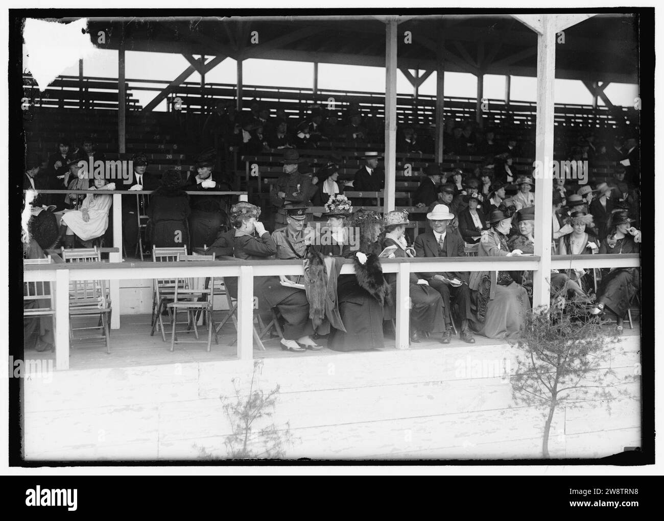 YORK, ALVIN. SGT., U.S.A. SHAKING HANDS WITH CAPT. BUTLER Stock Photo ...