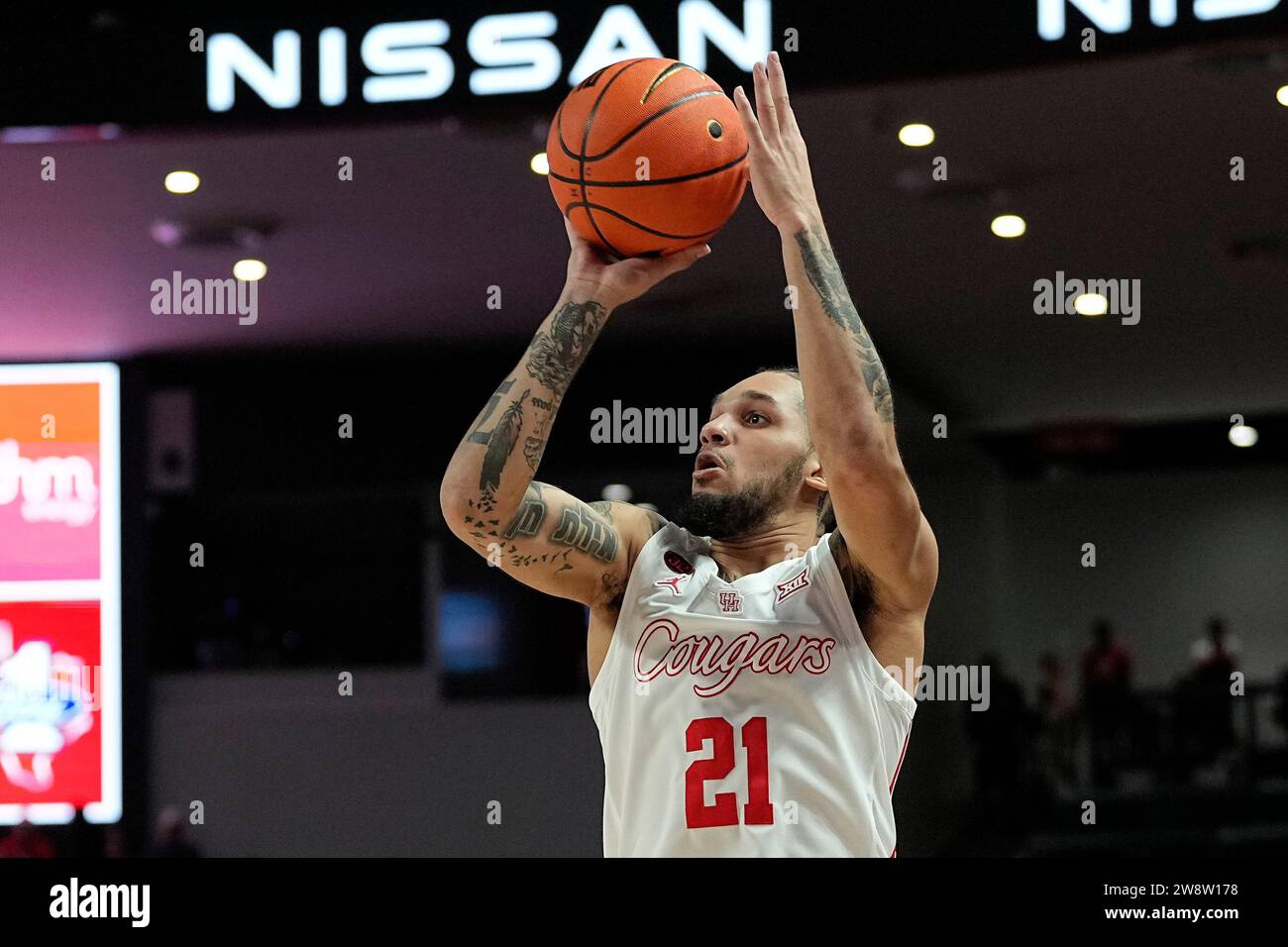 Houston guard Emanuel Sharp shoots during the first half of an NCAA ...