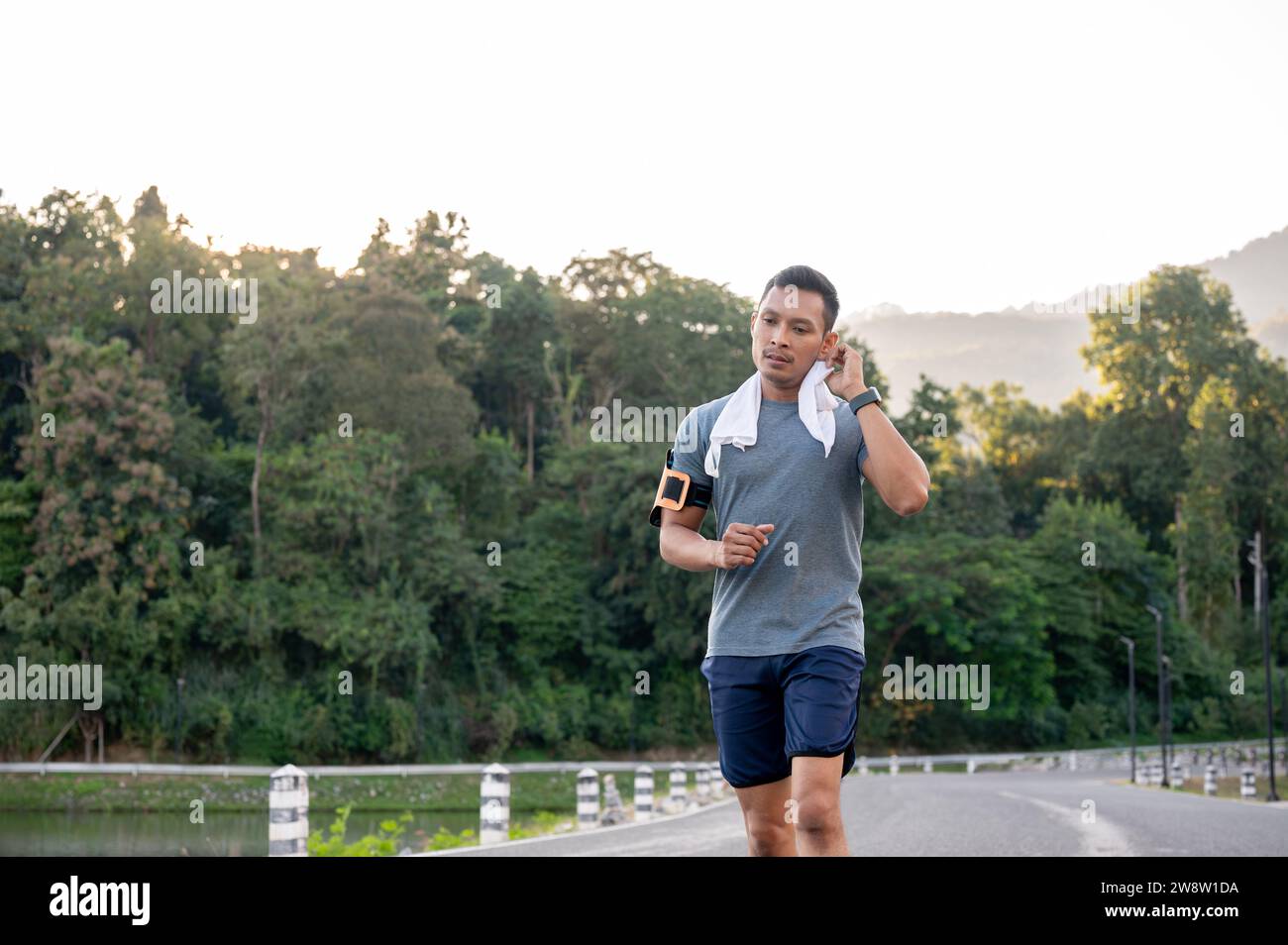 Exhausted runner face hi-res stock photography and images - Alamy