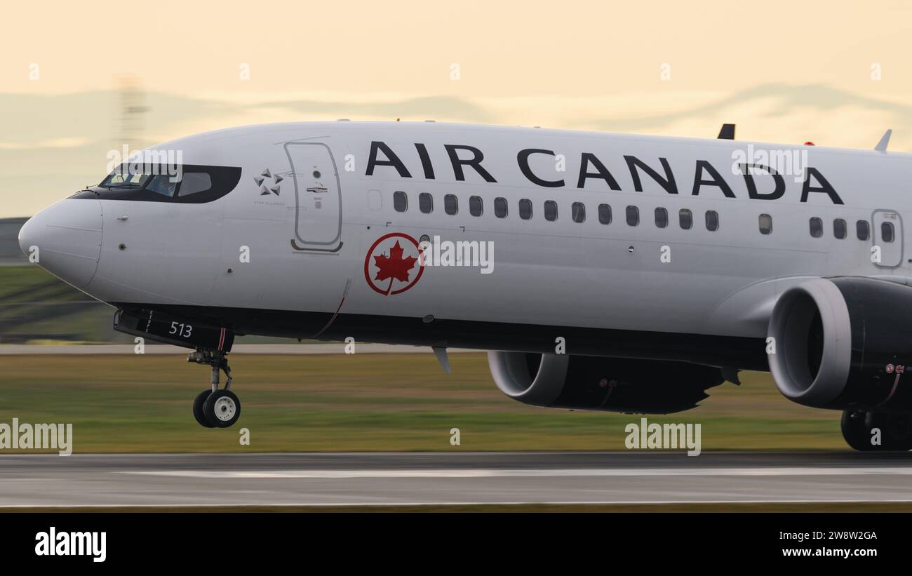 Boeing 737 max 8 jetliner hi-res stock photography and images - Alamy