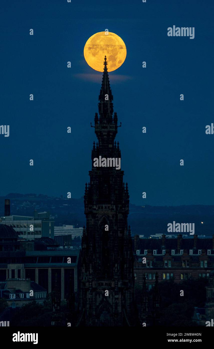 PA REVIEW OF THE YEAR 2023 File photo dated 31/08/23 - The super blue ...