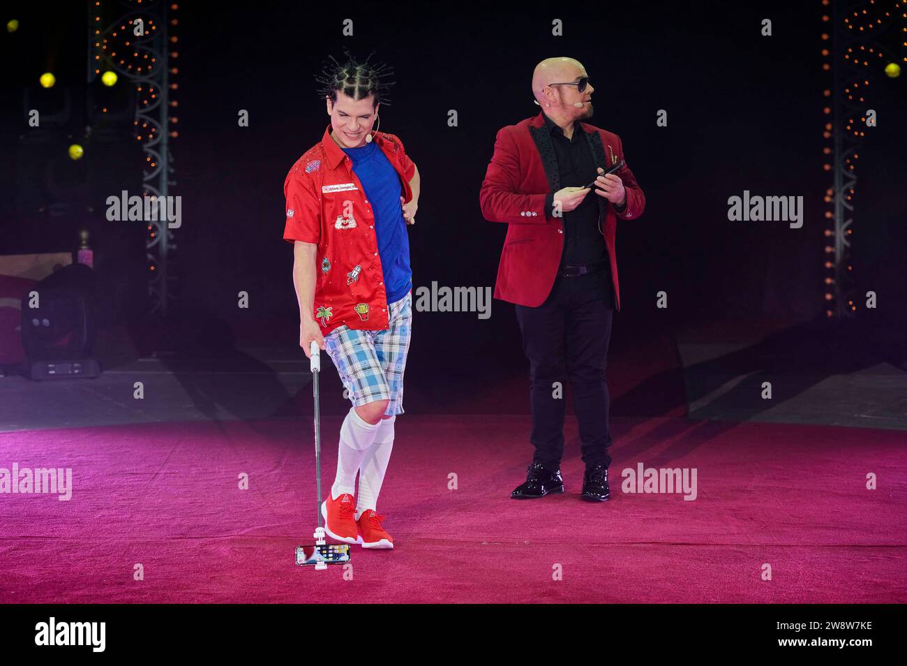 Steve & Jones Caveagna bei der Premiere des Weihnachtscircus Hannover ...