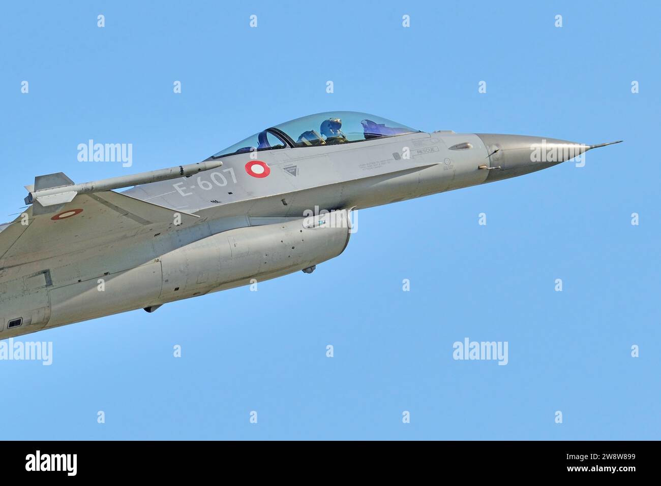 War dynamics hi-res stock photography and images - Alamy