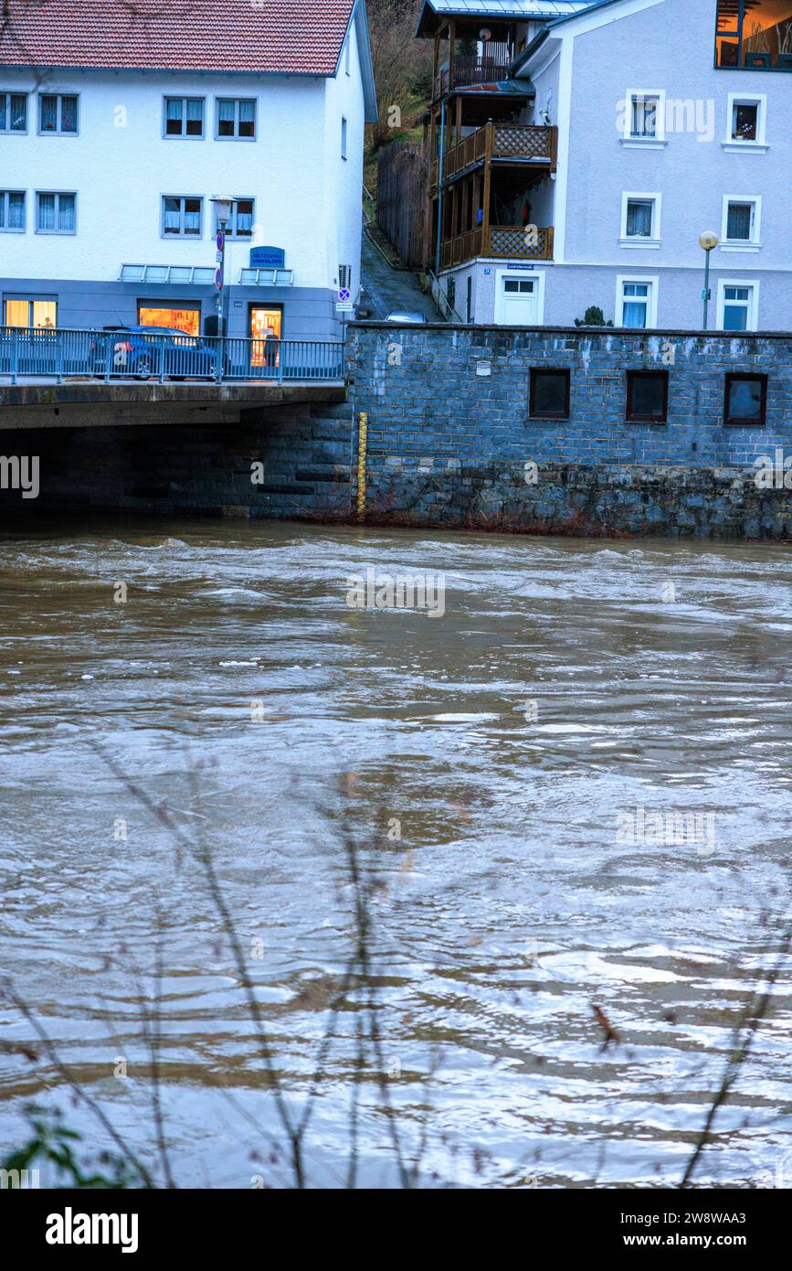 Aktuelles Zeitgeschehen 2023-12-22, GER, Bayern, Passau: Drohendes Hochwasser in Niederbayern ...