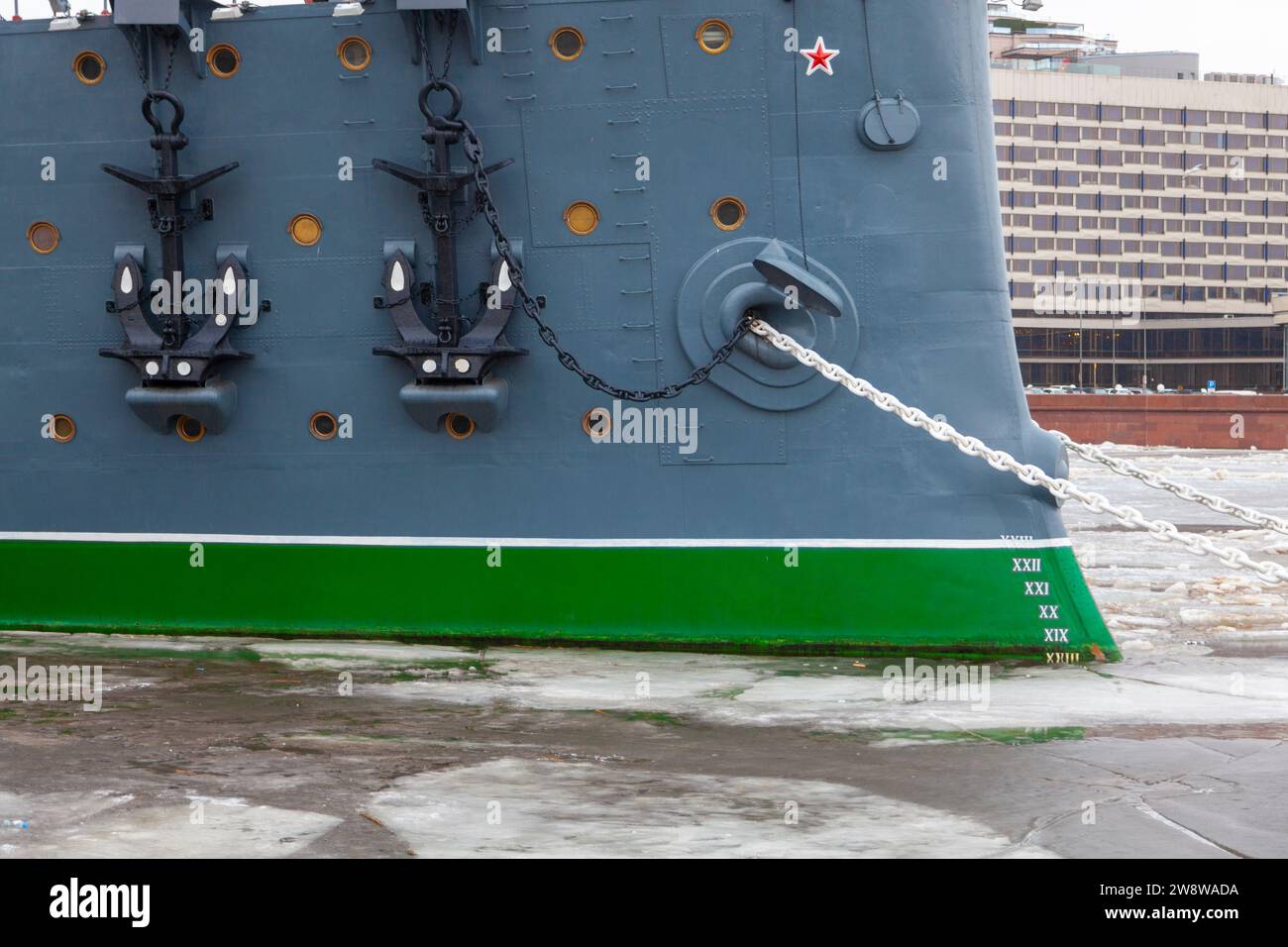 The bow of an old Russian cruiser with anchors Stock Photo - Alamy