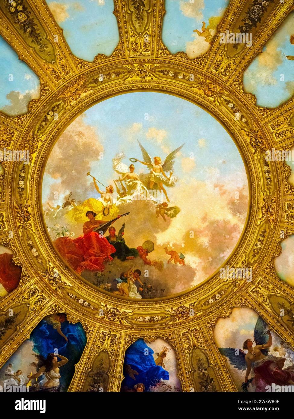 Decorated ceiling in Teatro Massimo Vittorio Emanuele opera house ...