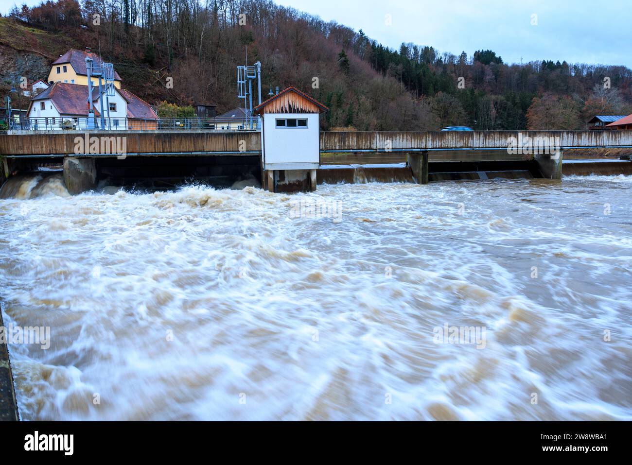 Aktuelles Zeitgeschehen 2023-12-22, GER, Bayern, Passau: Drohendes Hochwasser in Niederbayern ...