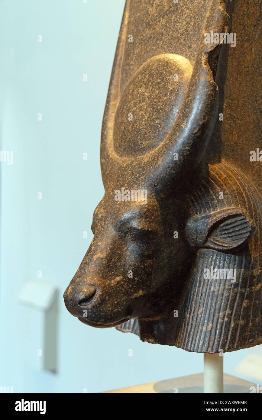 Head of a cow goddess, Metropolitan Museum of Art, New York Stock Photo ...