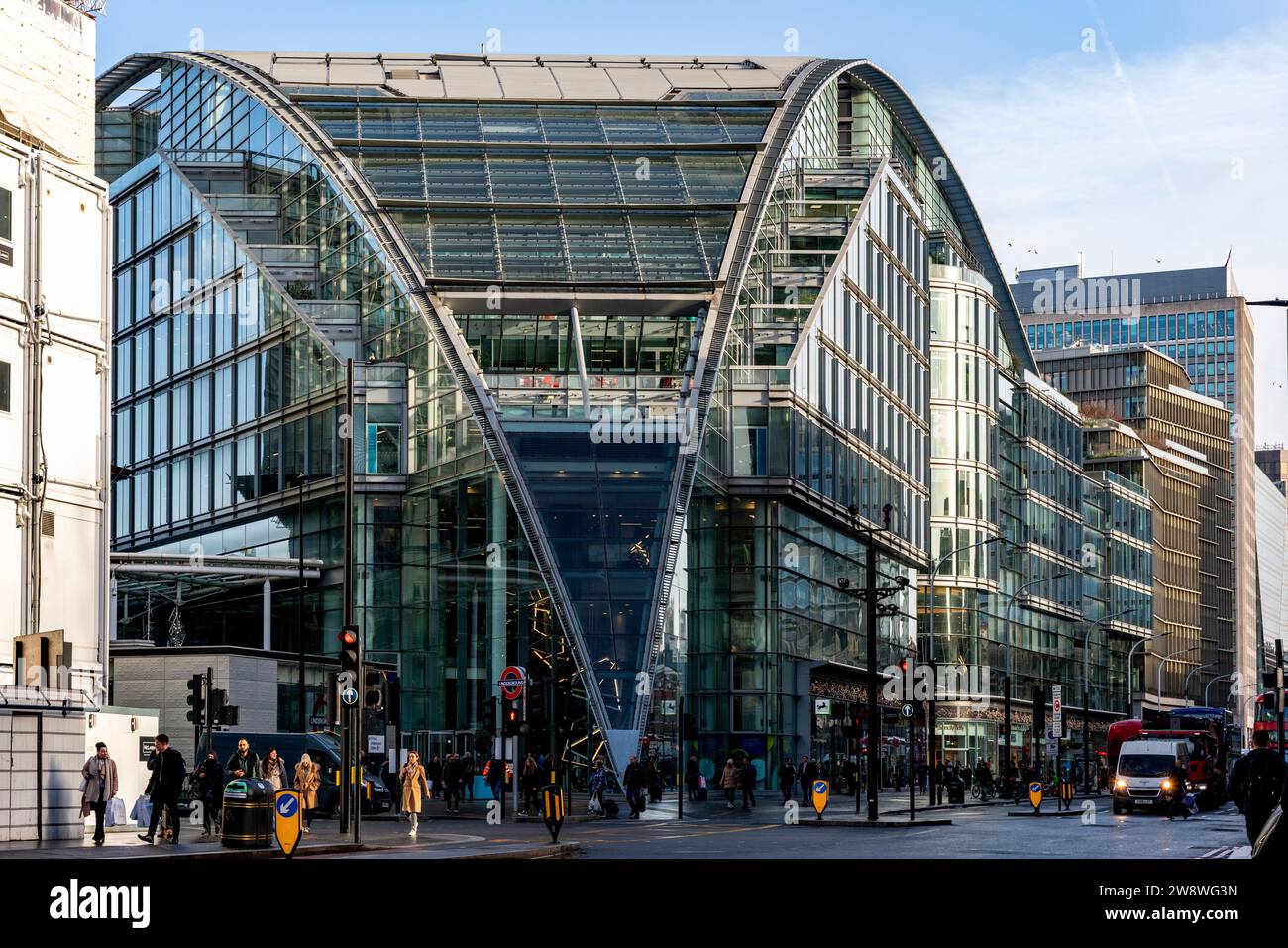 Victoria place shopping centre hi-res stock photography and images - Alamy