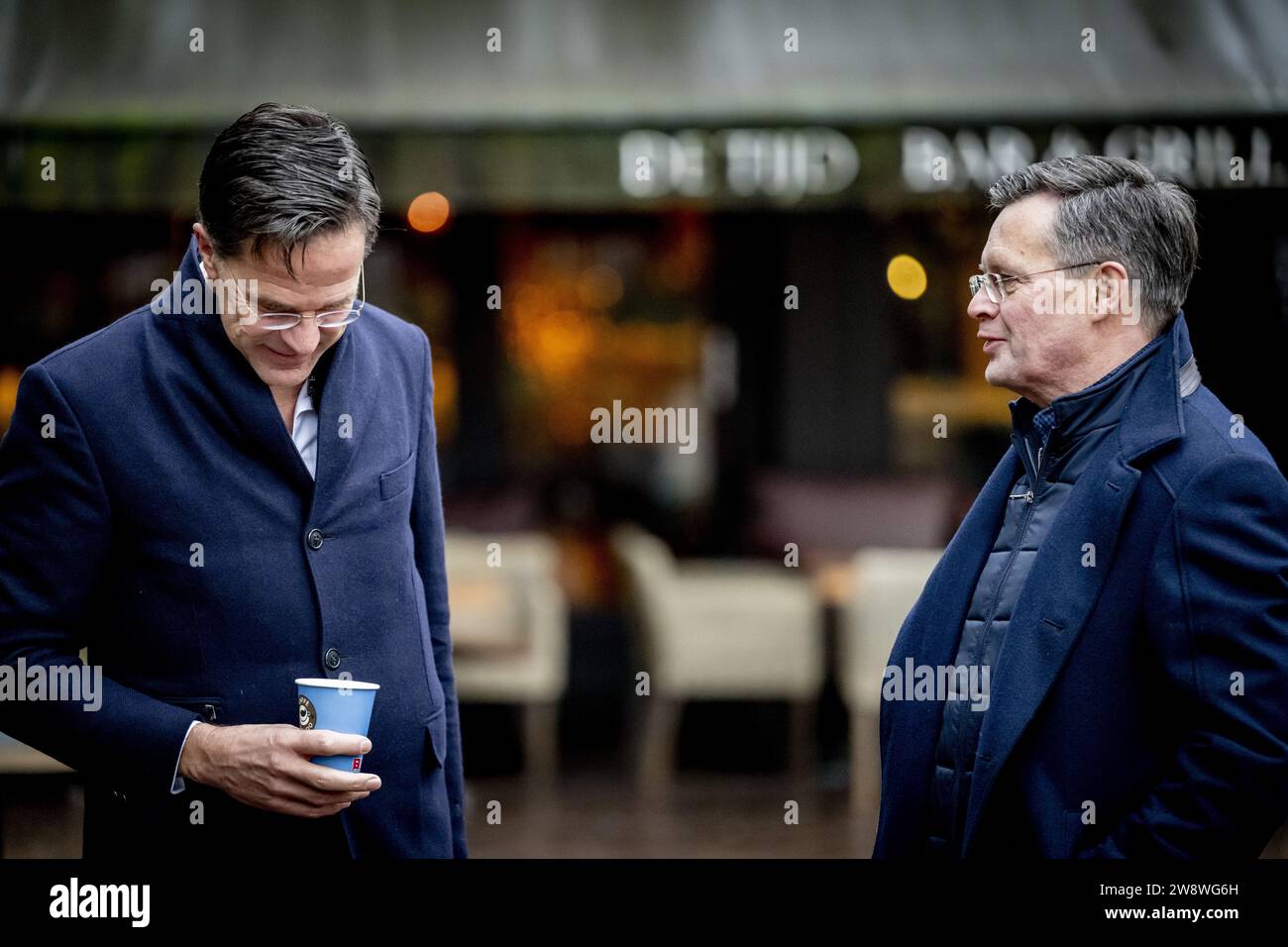 THE HAGUE - Outgoing Mark Rutte Prime Minister in conversation with Jan ...