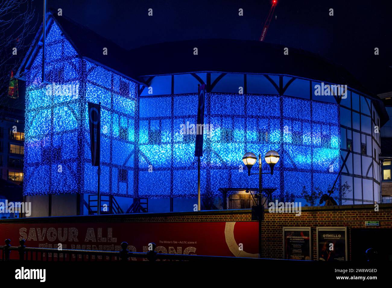 Shakespeares globe theatre architecture hi-res stock photography and ...