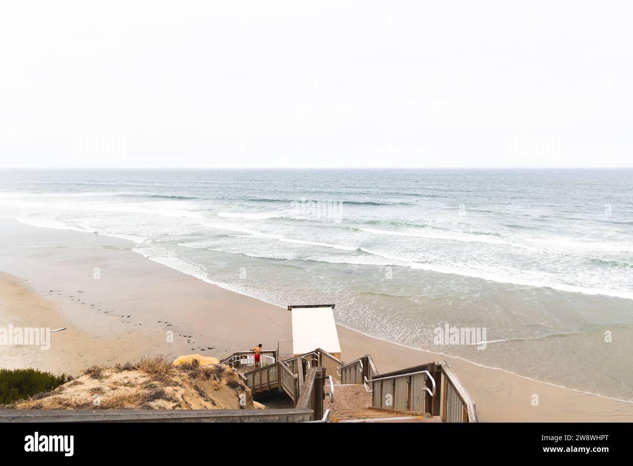 Lifeguard tower over beach in Del Mar Stock Photo - Alamy