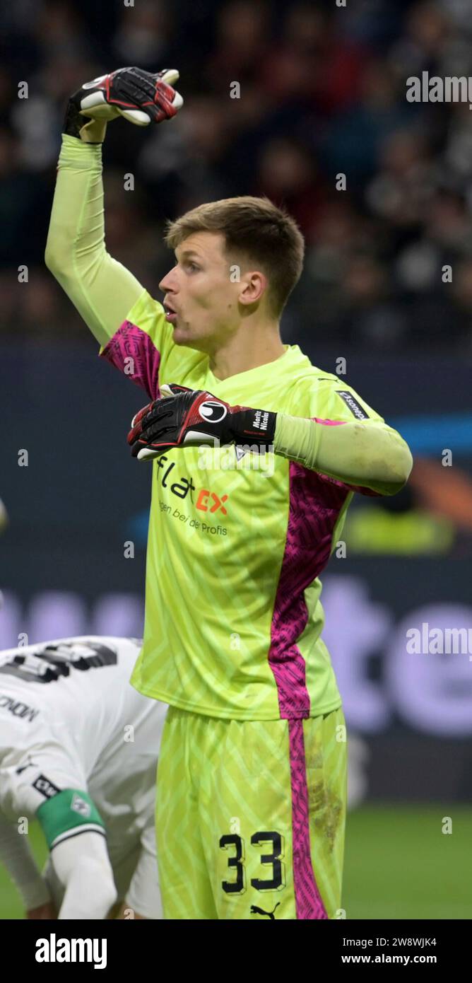 Frankfurt, Deutschland. 20th Dec, 2023. Moritz Nicolas Torwart von ...