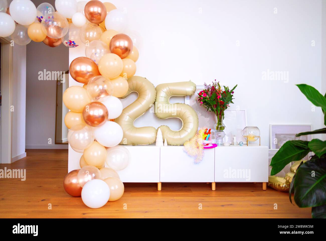 Balloons and number 25 as decoration Stock Photo - Alamy