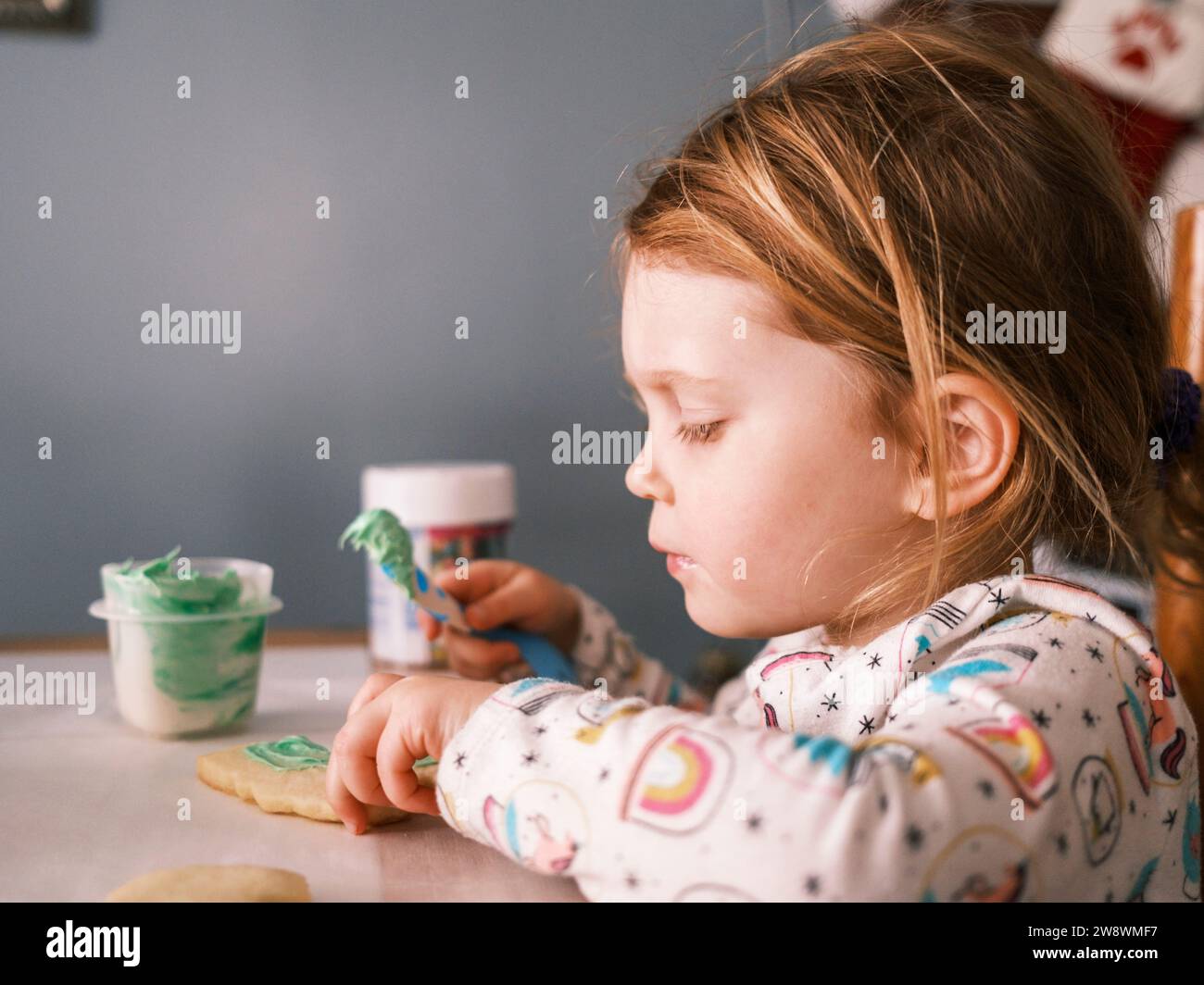Child preschool indoors hi-res stock photography and images - Alamy