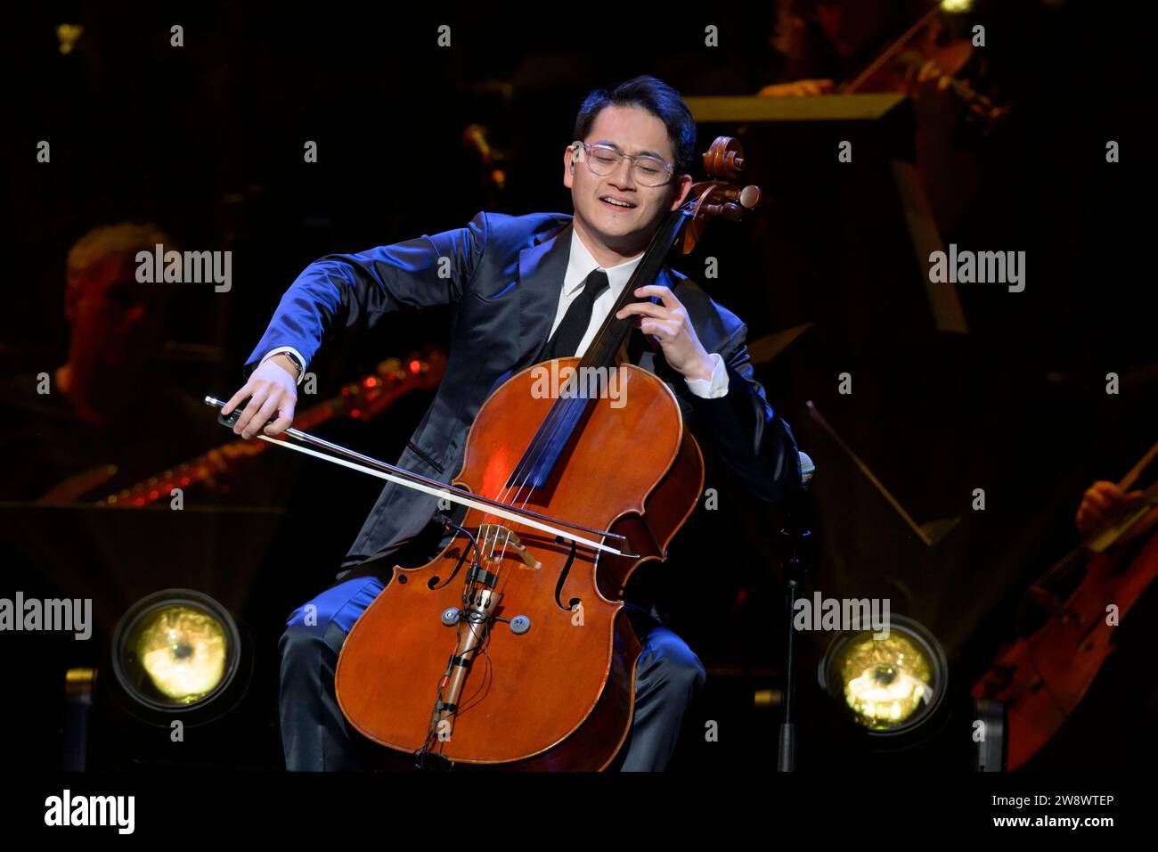 Nathan Chan Cello - Night of the Proms, Olympiahalle, München 15.12. ...