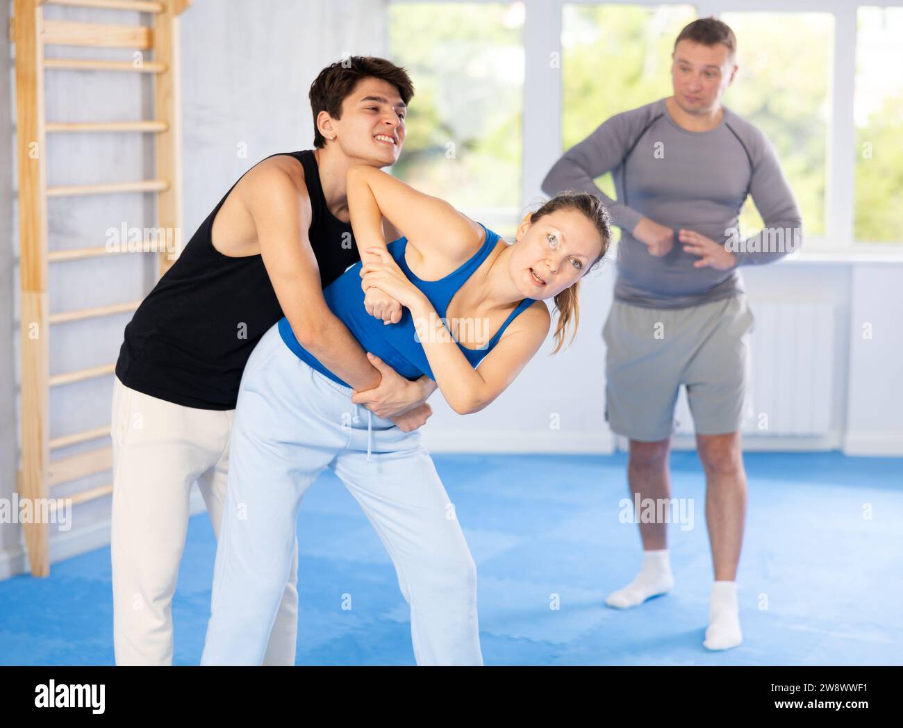 Struggle strangling strangle hi-res stock photography and images - Alamy
