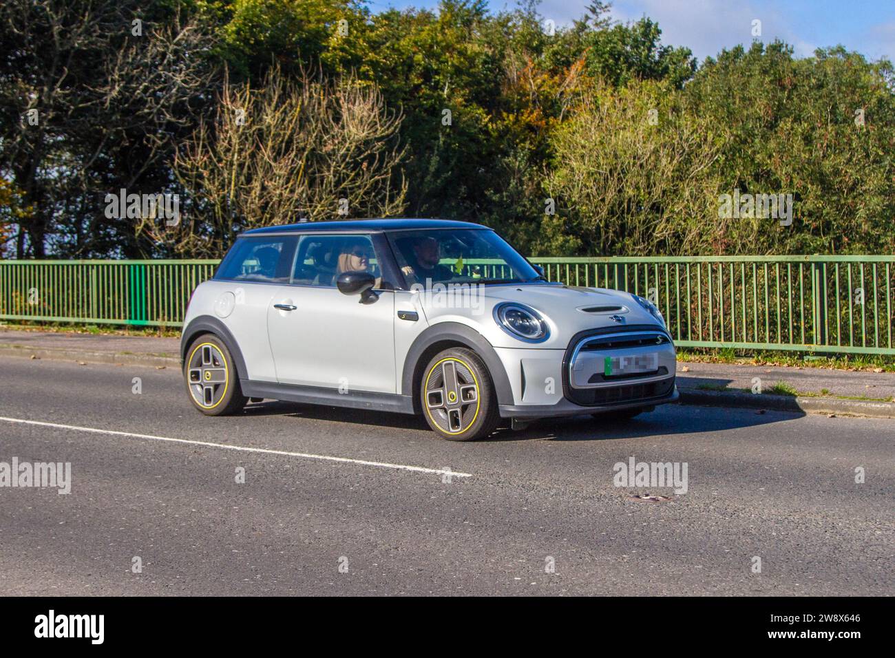 Kw hi-res stock photography and images - Alamy