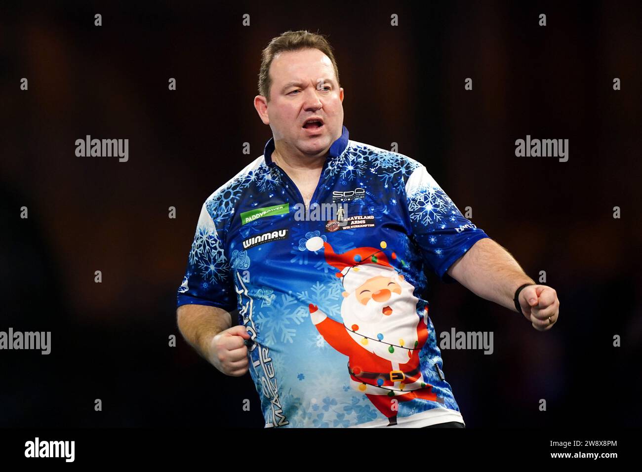 Brendan Dolan reacts during his match against Mickey Mansell (not ...