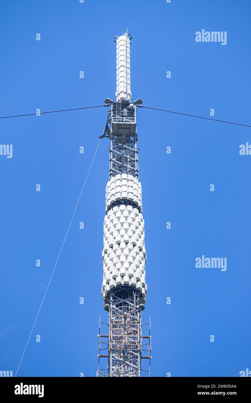Sandy heath transmitter hi-res stock photography and images - Alamy