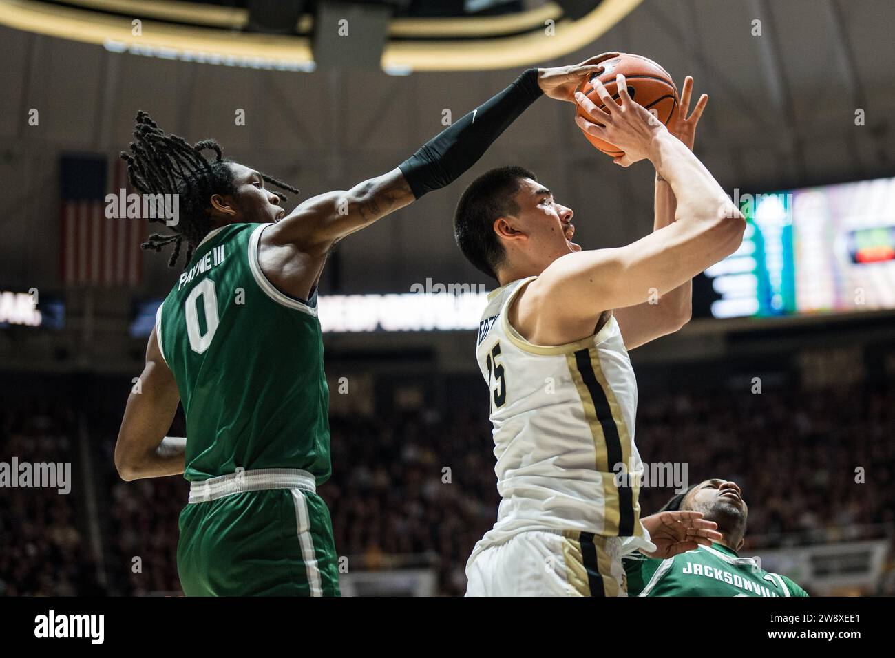 Zach edey indiana hi-res stock photography and images - Alamy