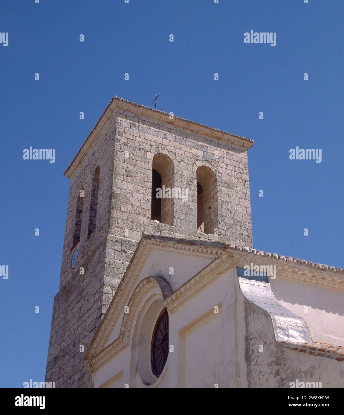TORRE CAMPANARIO Y FRONTON TRIANGULAR DE LA IGLESIA PARROQUIAL - S ...
