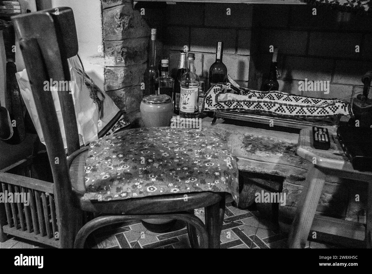 Food on kitchen table Black and White Stock Photos & Images - Alamy