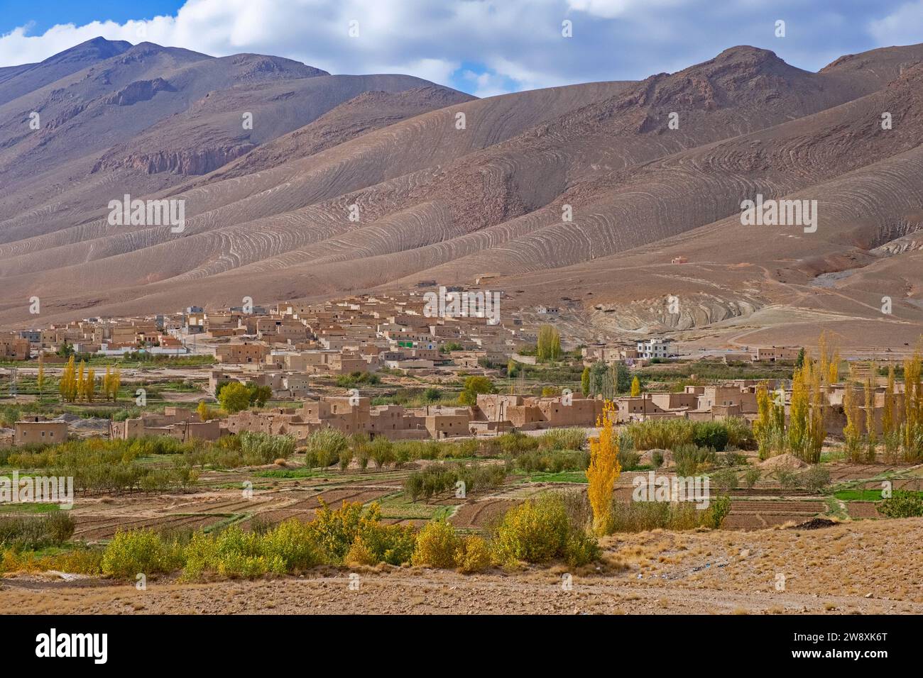 Adobe dwellings hi-res stock photography and images - Alamy