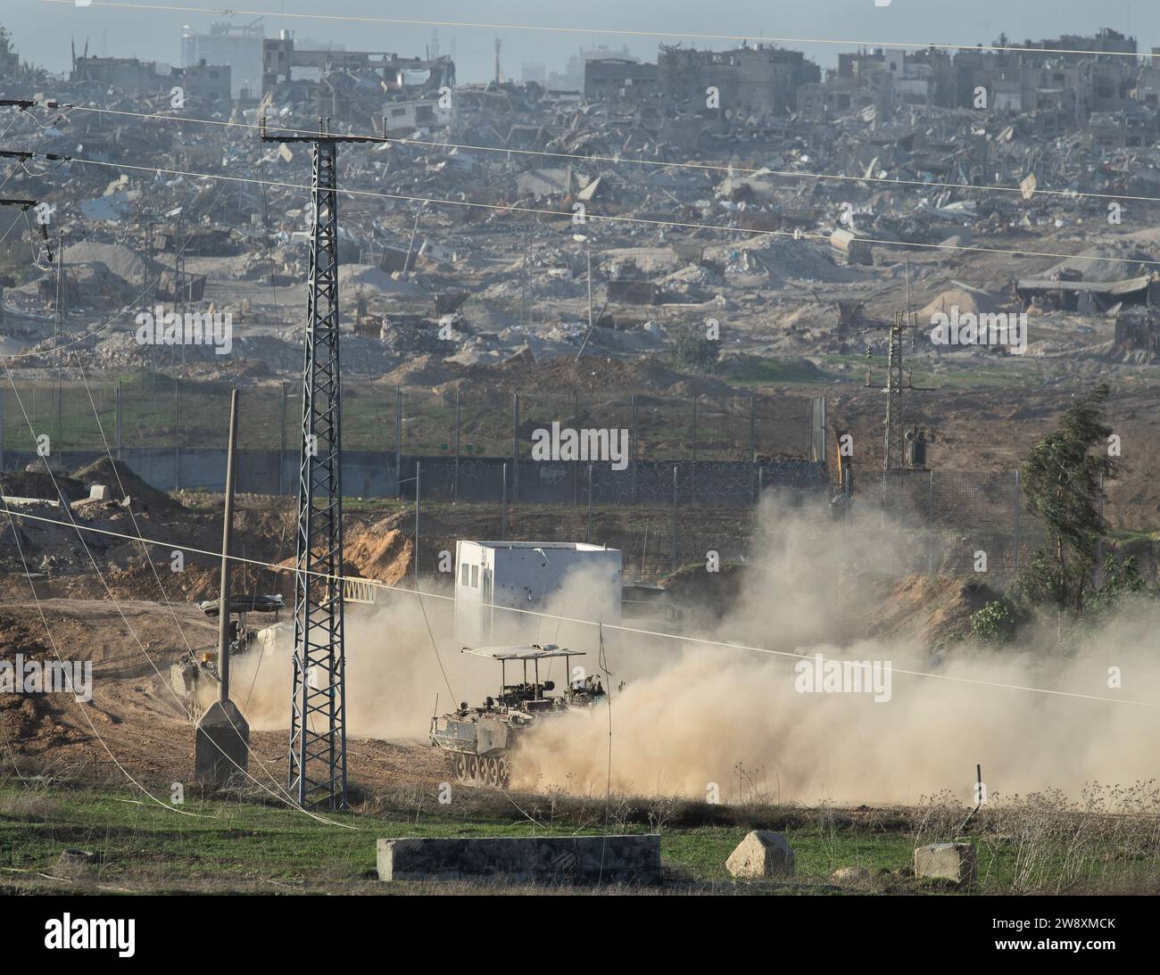 Kick up dust hi-res stock photography and images - Alamy