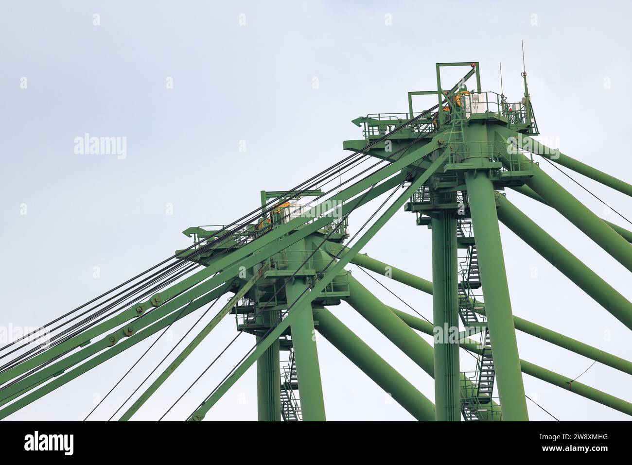 Structure of Big crane in an industrial port Stock Photo - Alamy