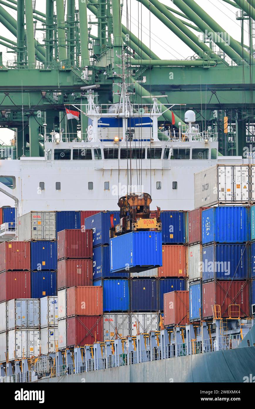 Container loading and unloading at Singapore shipping container ... Container loading and unloading at Singapore shipping container ...