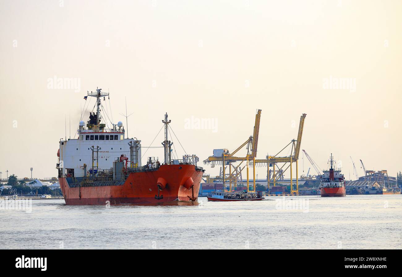 Ocean going shipping ship tanker sea hi-res stock photography and ...