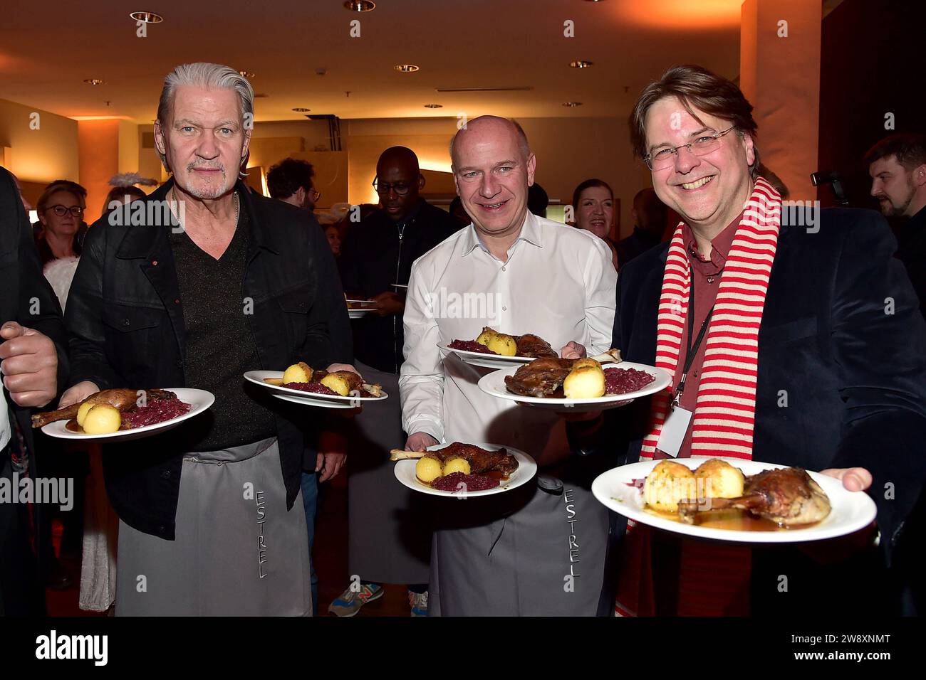 29. Weihnachtsfest für Obdachlose Jonny Logan, Kai Wegner, Marcus ...