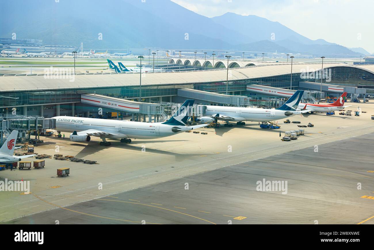 Hong Kong International Airport view, Airplane parking at passenger ...