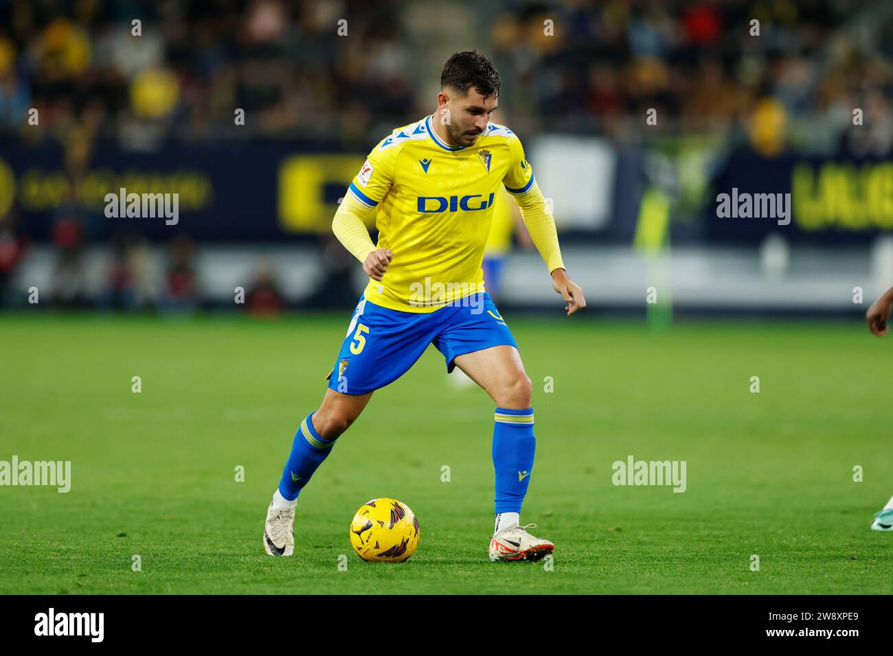 Cadiz, Spain. 21st Dec, 2023. Victor Chust (Cadiz) Football/Soccer ...