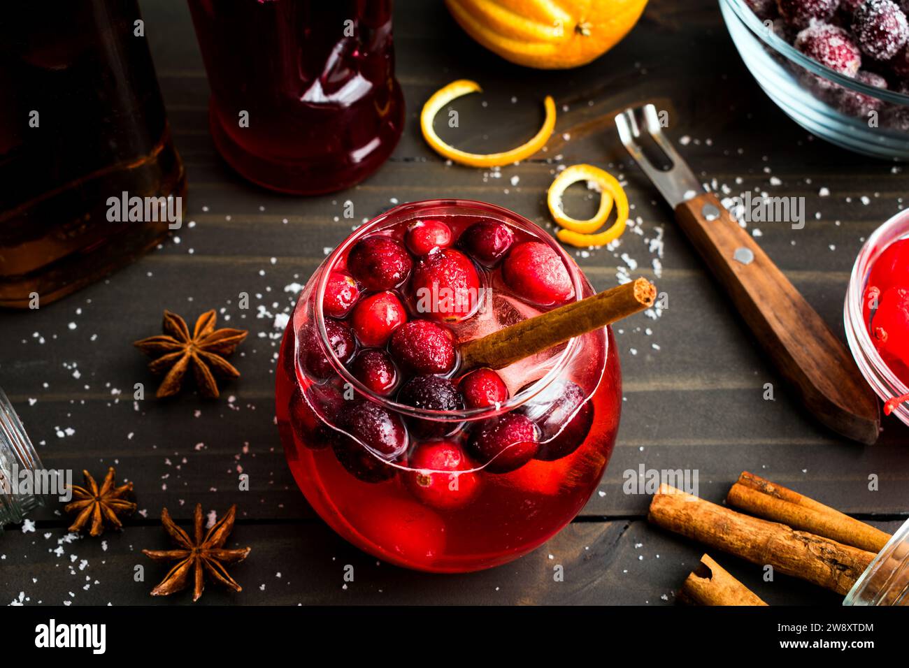 Spiced Cranberry Bourbon Old Fashioned with Sugared Cranberries: Red ...