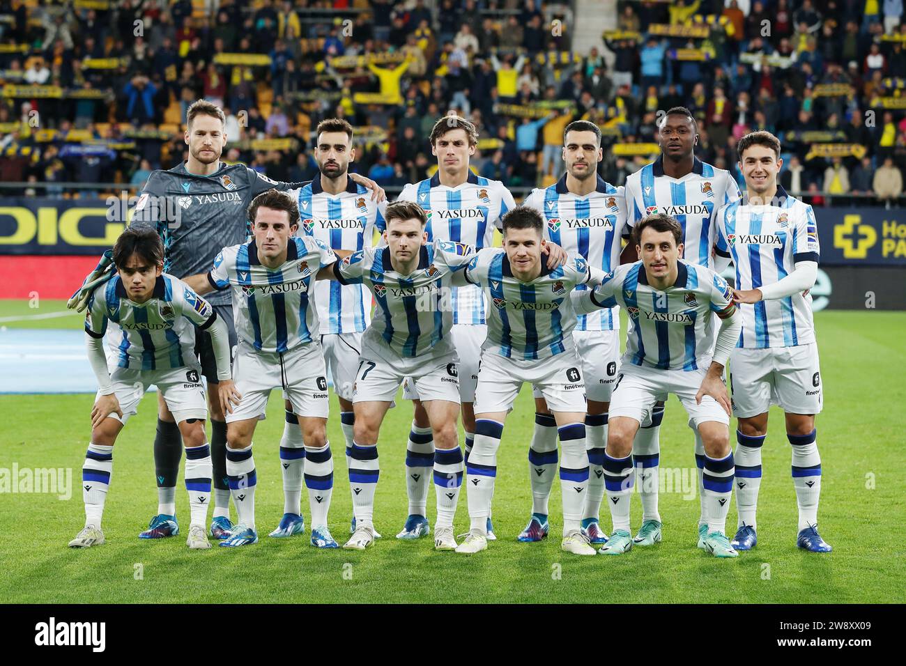 Cadiz, Spain. 21st Dec, 2023. Real Sociedad team group line-up ...