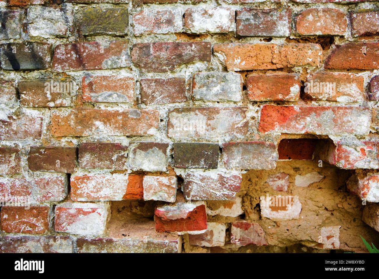 Horizontal view brick building hi-res stock photography and images - Alamy