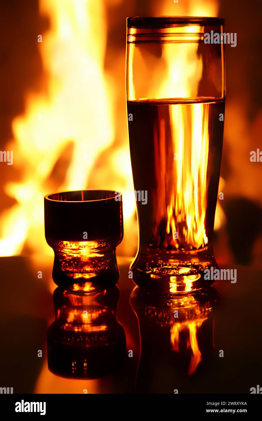 Bokali na ogne Stock Photo - Alamy