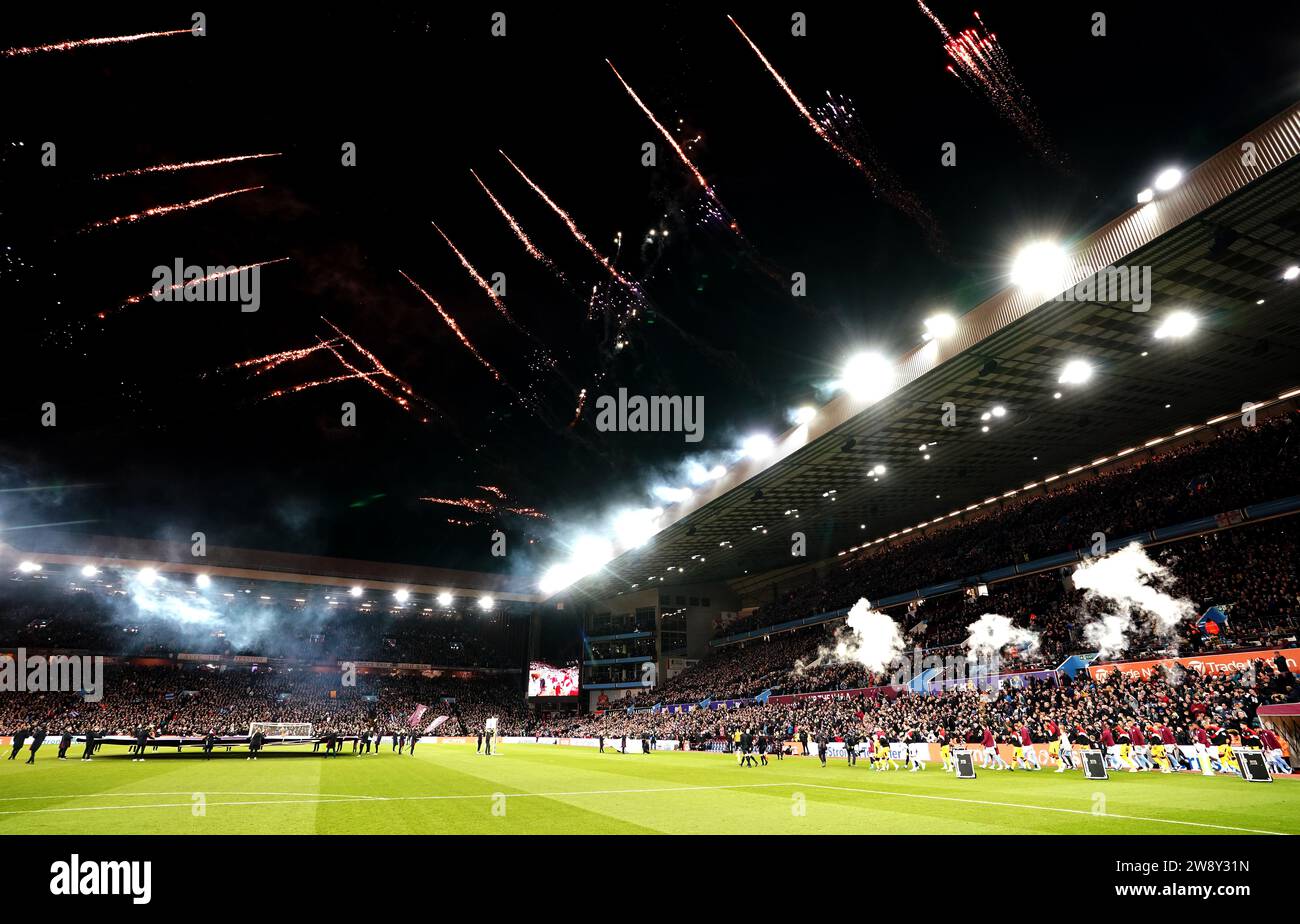 Pitch fireworks hi-res stock photography and images - Alamy