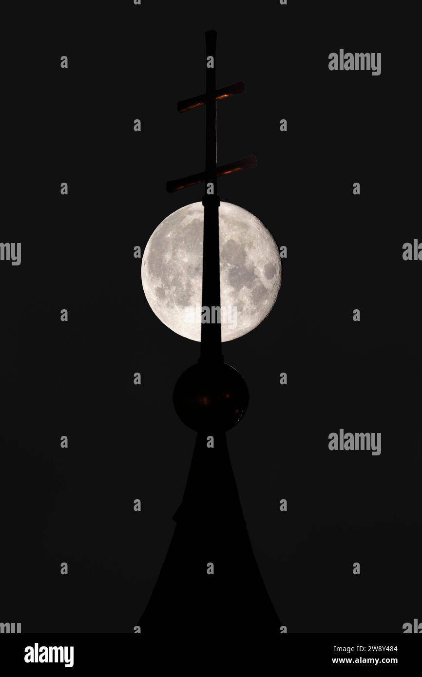 Moon, church spire, Bad Feilnbach, Bavaria, Germany Stock Photo - Alamy