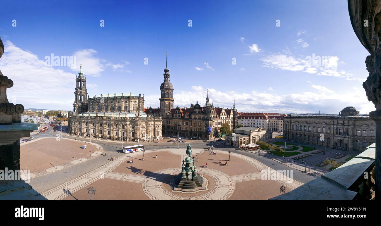 Theatre square in dresden hi-res stock photography and images - Alamy