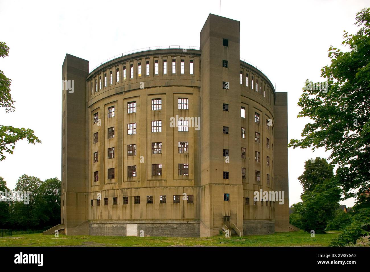 Reick gasworks, 1907 08 Hans Erlwein designed the gas tank of the ...