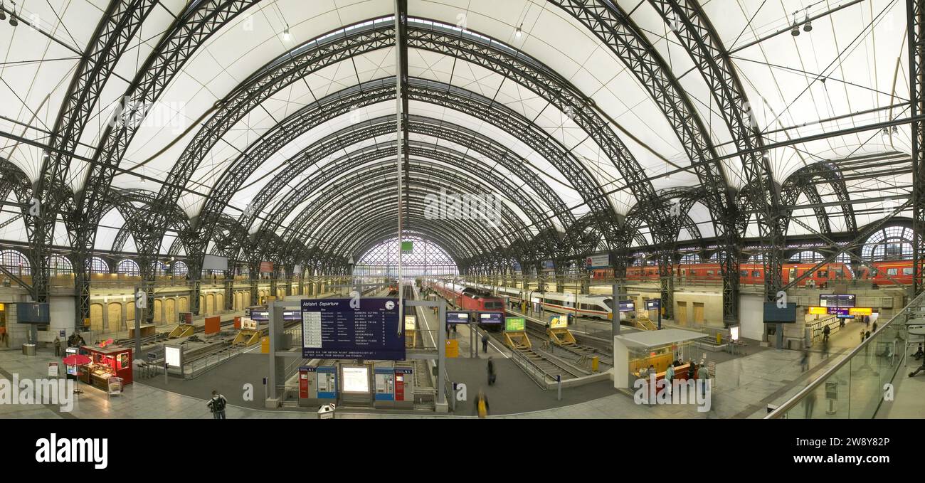 Dresden Central Station Stock Photo - Alamy
