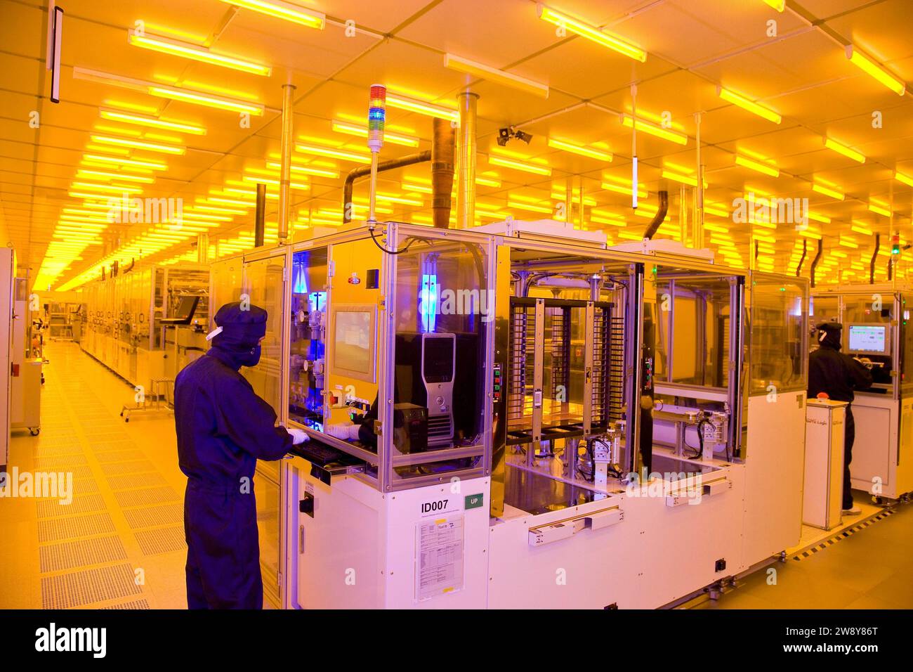 Plastic Logic, e-paper display, production in Dresden Stock Photo - Alamy