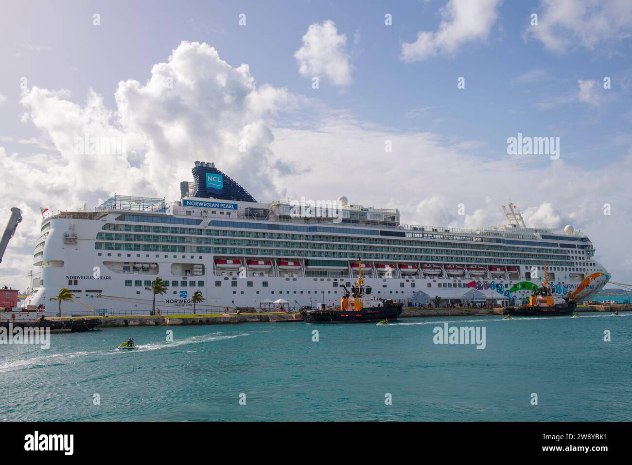 Norwegian Pearl by Norwegian Cruise Line docked at Royal Naval Dockyard ...