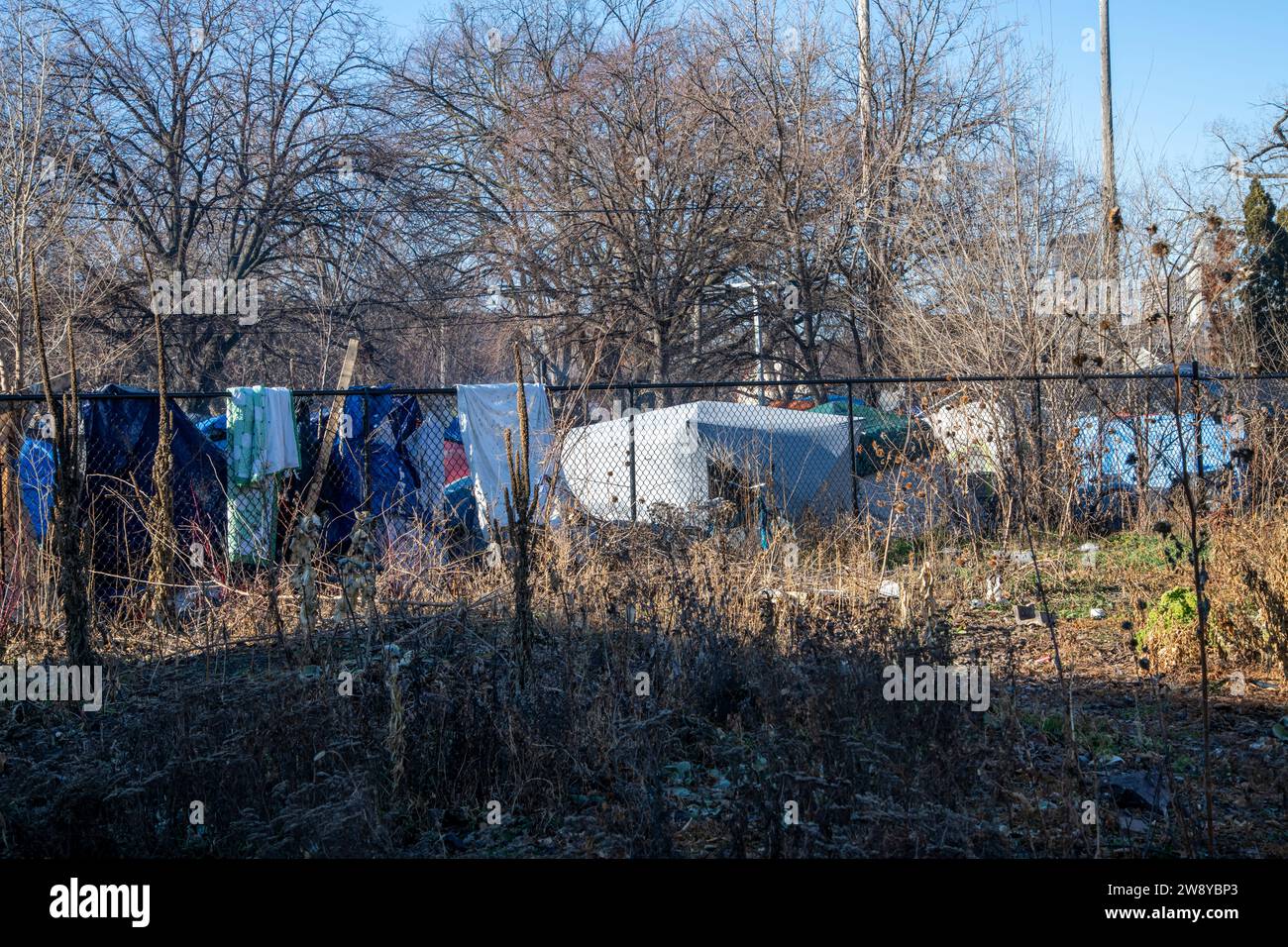 Homeless encampment hi-res stock photography and images - Alamy