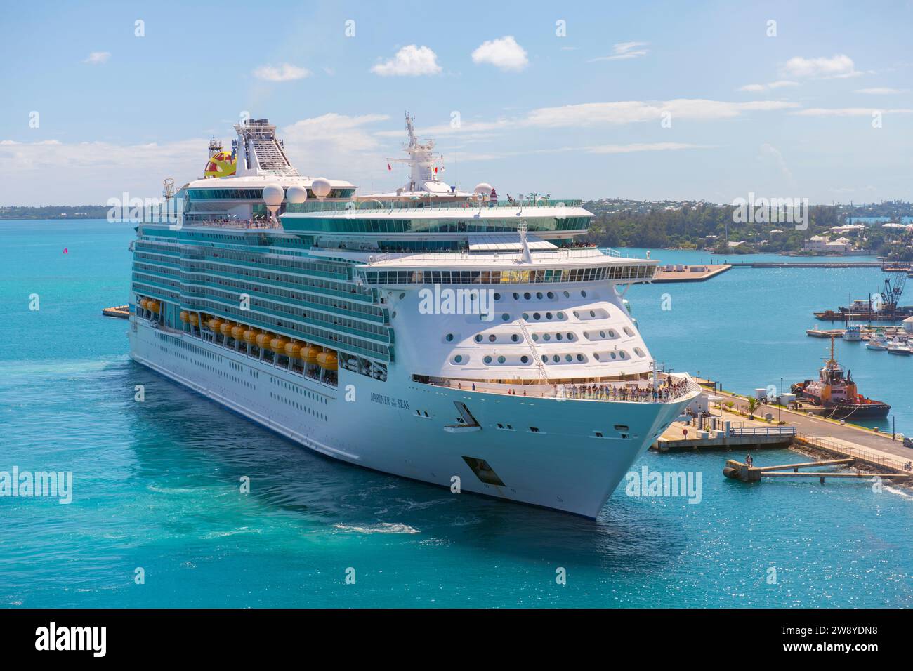 Royal Caribbean luxurious cruise ship Mariner of the Seas sailing to ...