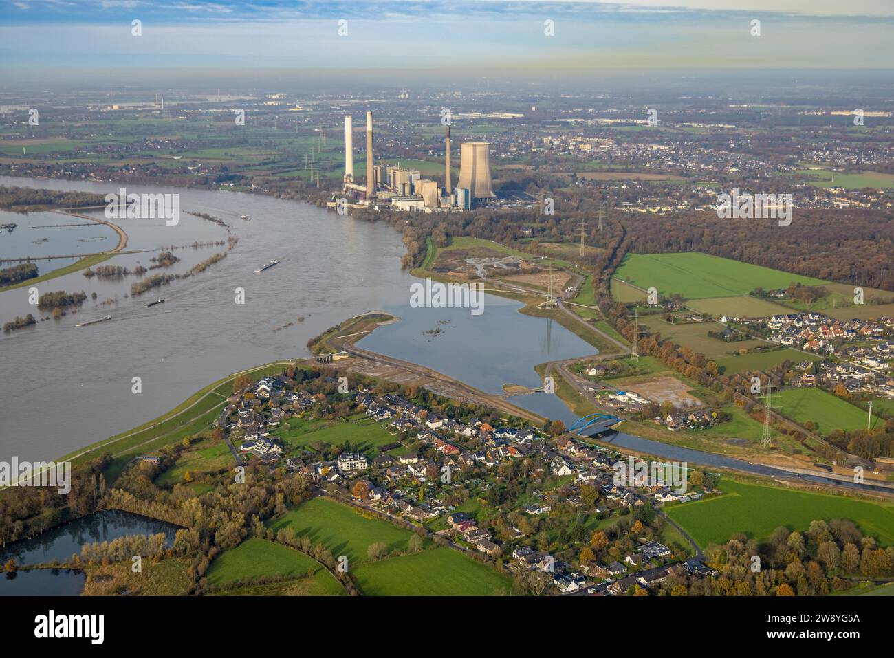 Aerial view of the flood situation at the new Emscher estuary into the ...